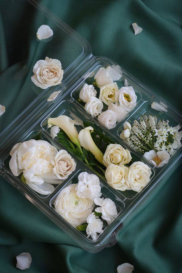 Loose Flowers Styling Kit – Flat Lay, Cake, & Creative Decor